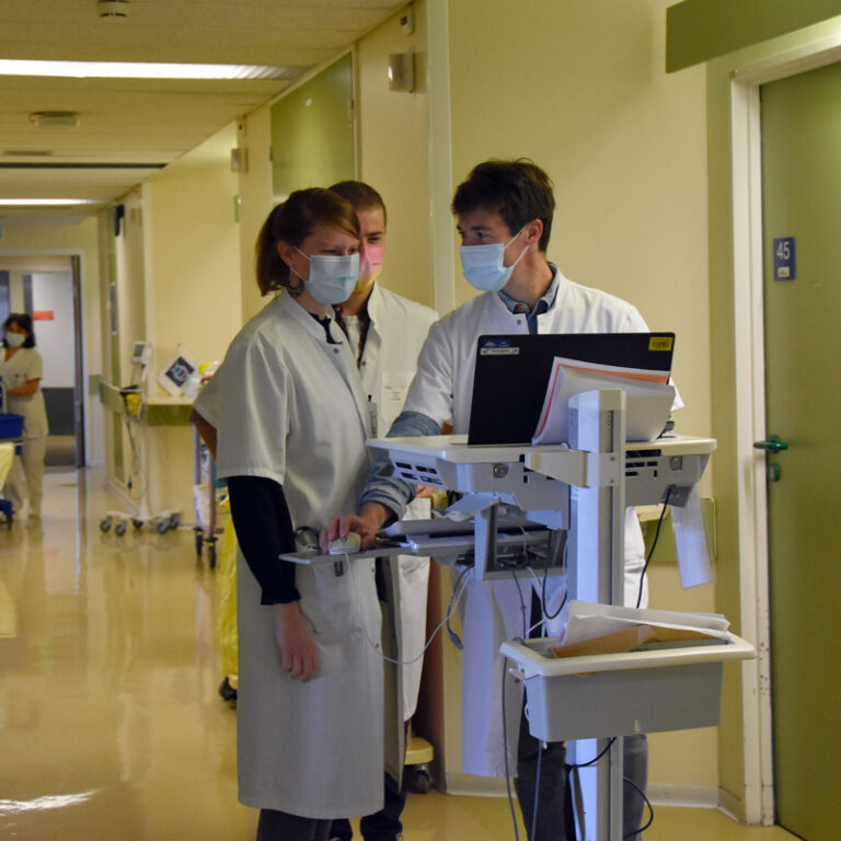 Médecine interne - Centre Hospitalier de Pau